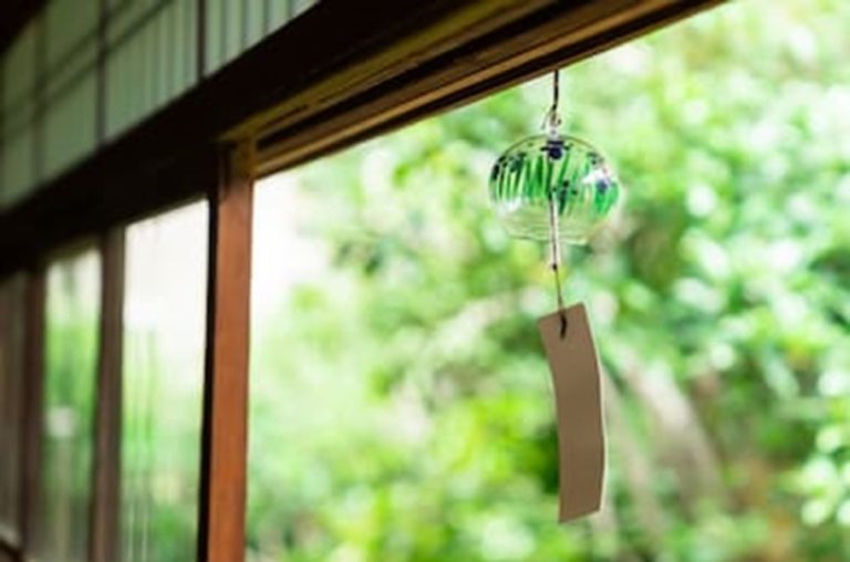 Handcraft a unique Japanese wind-chime | Edge of Niigata